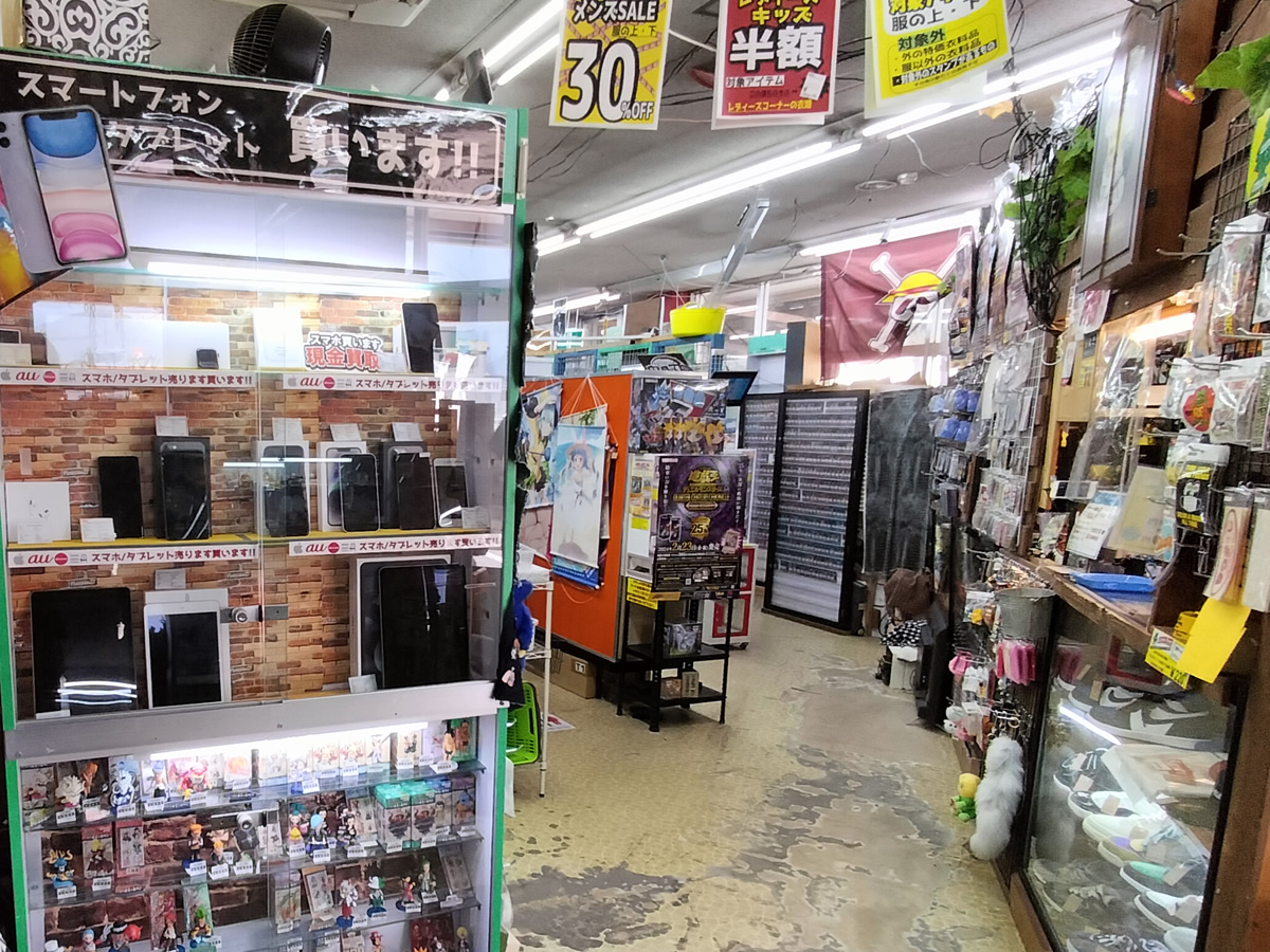 2号店 スマホ・楽器｜店舗紹介｜マンガ倉庫和田山店 公式HP｜兵庫県北部のリサイクルショップ 古着買取、リサイクル品の買取、販売 夜22時まで ...